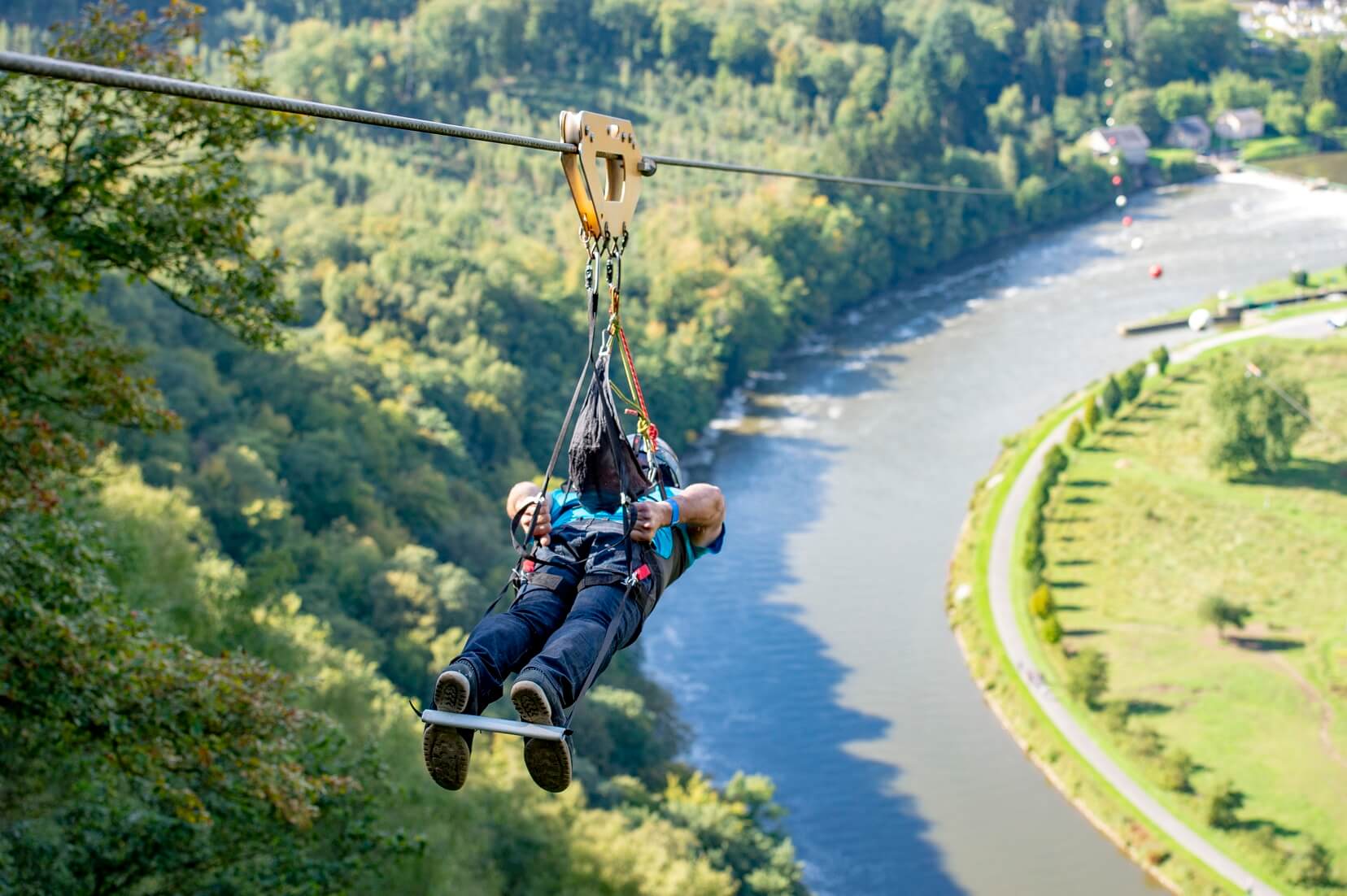 Le Fantasticable, une tyrolienne géante à Fumay - ADT des Ardennes