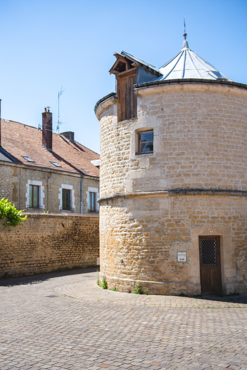 Mouzon, petite cité de caractère - ADT des Ardennes